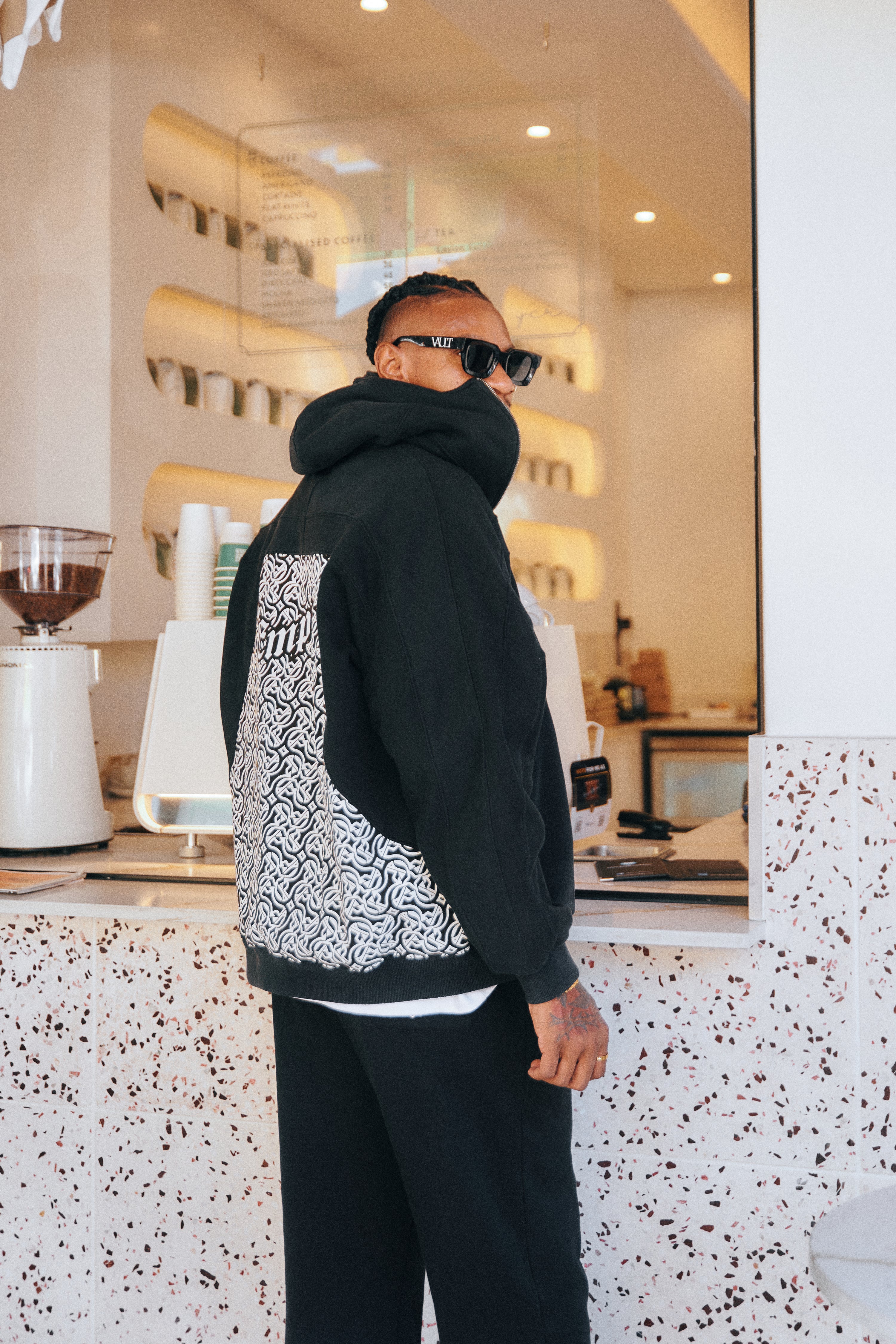 OFFICIAL – UNSEEN GRAIL